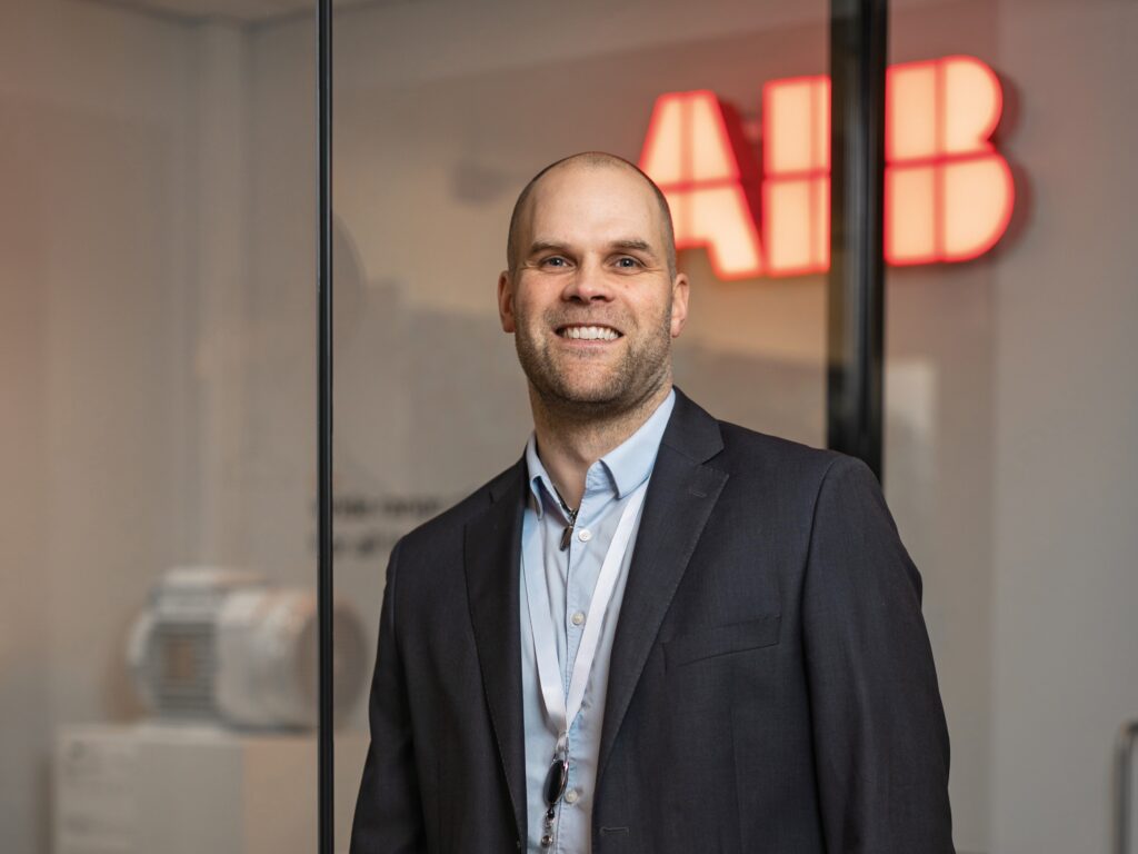 ABB’s customised, high-efficiency motors help customers save energy ...
